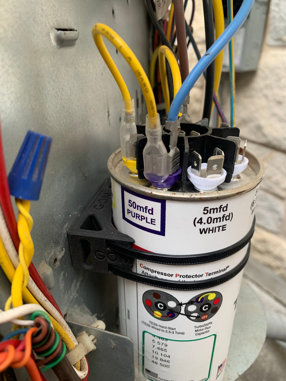 GOM Designs Universal Capacitor Bracket – Gathering of Minds Designs