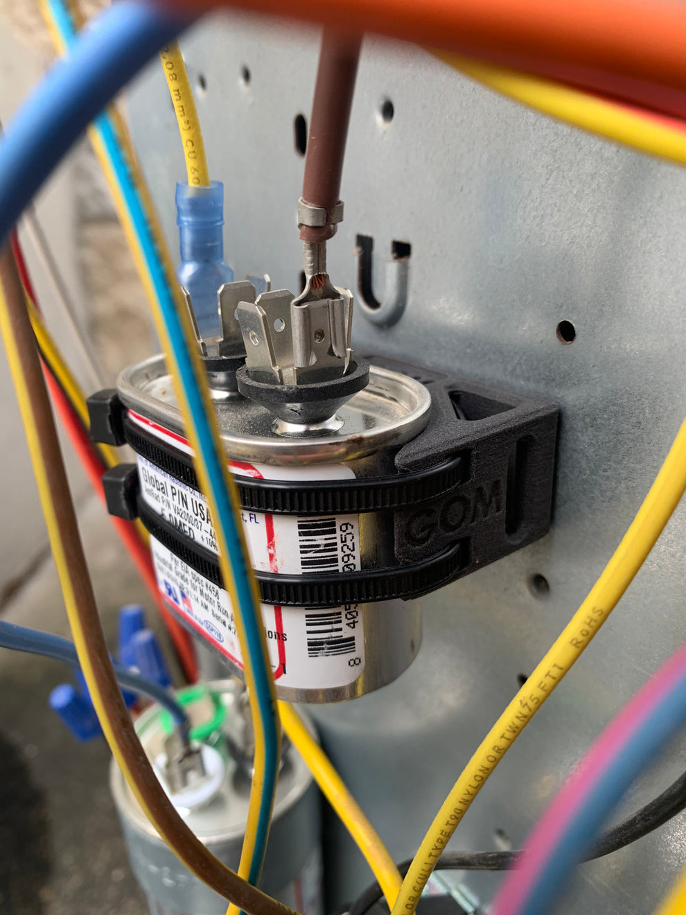 GOM Designs Universal Capacitor Bracket – Gathering of Minds Designs